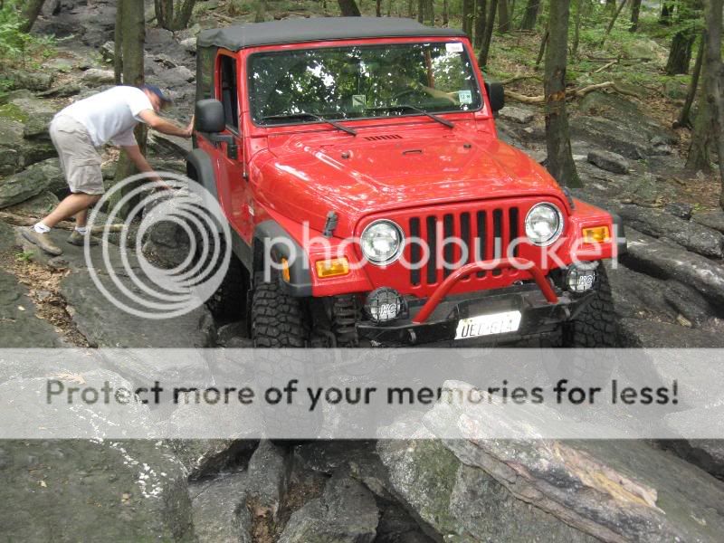 33X10.5 vs 32X12.5 BFGs | Jeep Enthusiast Forums